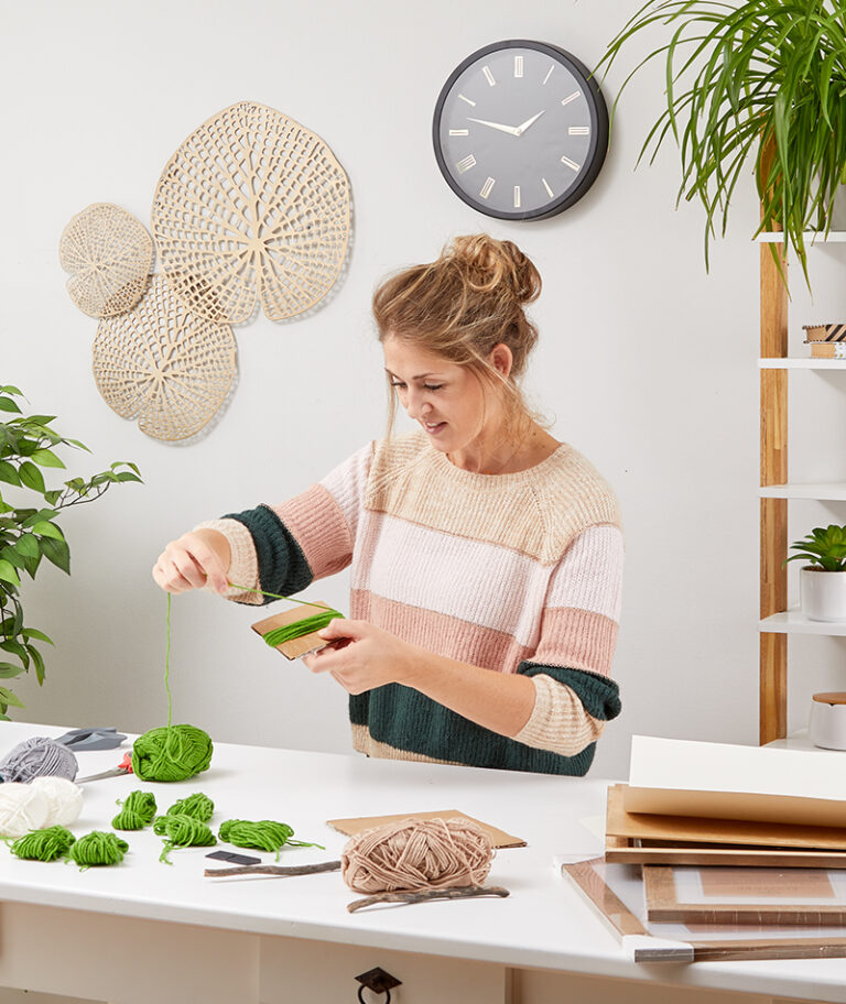 Weihnachtliches Bild mit Tanne DIY - mömax blog